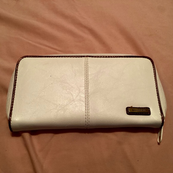 Rosetti | Accessories | Wallet | Poshmark